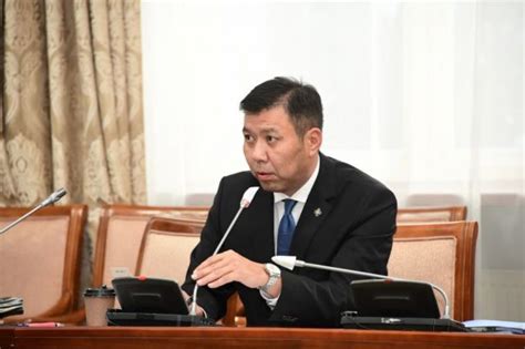 Түр хорооны гишүүд хуралдаа ирэхгүй нүүрсний асуудлаар хяналтын сонсгол явуулахад саад болж байна