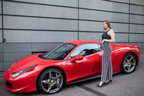 Ferrari And Donne Sports Car Car Car Girls