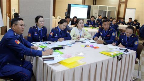 Гамшиг онцгой байдлын үеийн хүүхэд хамгааллын чиглэлээр сургагч багш бэлтгэж байна Hunnu Mn