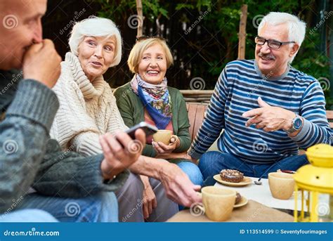 Senior Friends Enjoying Time Outdoors Stock Image Image Of People Drinking 113514599