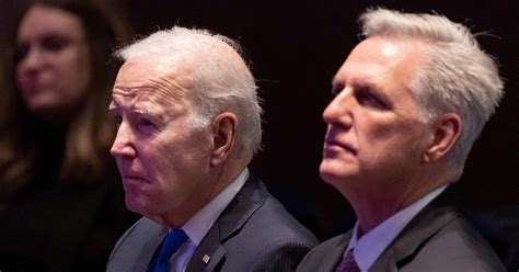 바이든 매카시 디폴트 위협 없애야 매카시 바이든 협상해야