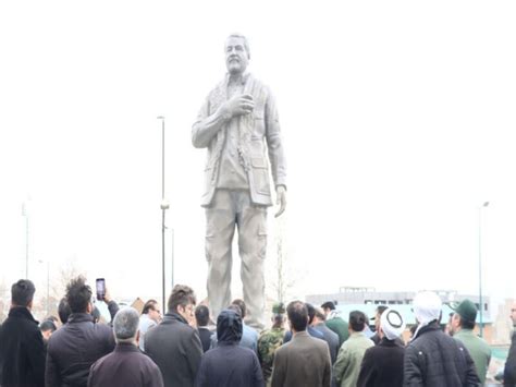 تندیس سردار شهید قاسم سلیمانی در مهاباد رونمایی شد ایرنا