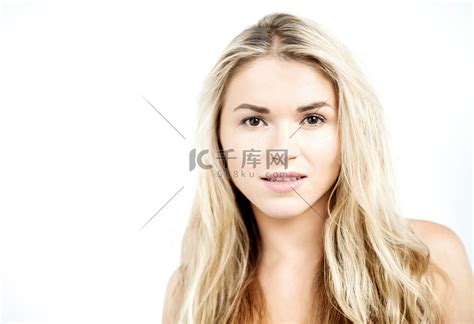 裸照女人的特写镜头。高清摄影大图 千库网