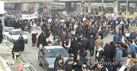 이란 이슬람 혁명 38주년 기념일 대규모 집회