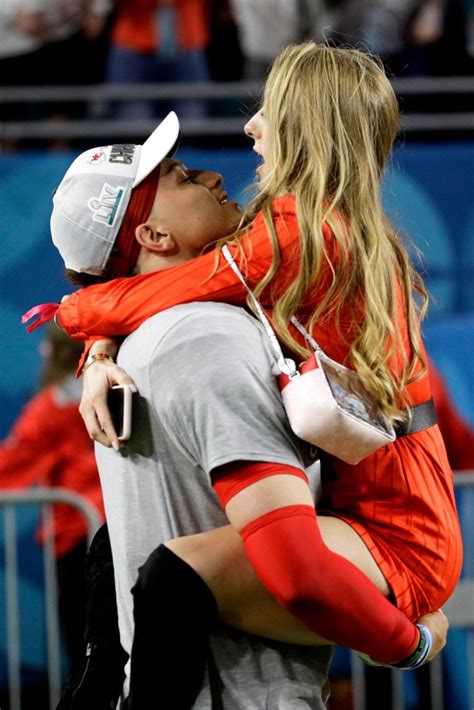 Patrick Mahomes And Brittany Matthews Photos Of The Couple Hollywood