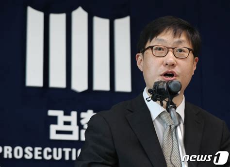 노조활동 위장해 북한 지령 받은 민노총 전 간부 구속 기소 뉴스1