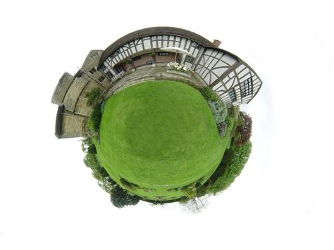 Spherical view of a lush green garden with historic architecture Free ...