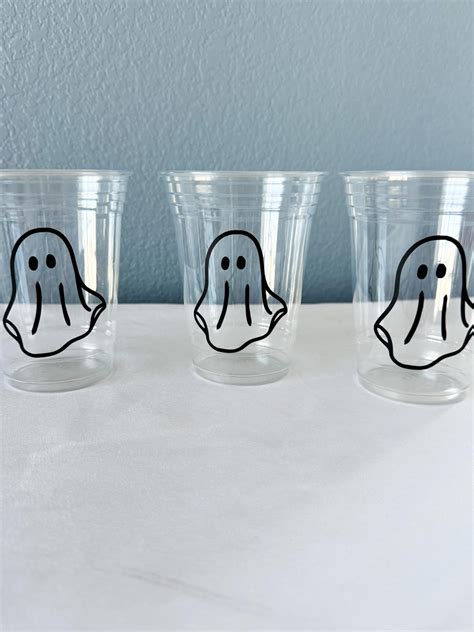 Spooky Ghost Clear Plastic Cups With Optional Lid And Straw For