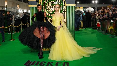 Dean Richards Entertainment Report ‘wicked Adele And Cher Wgn