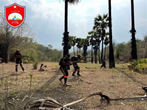 ပွင့်ဖြူမှာ စစ်ကောင်စီ ယာဉ် ၉ စီး မိုင်းဆွဲတိုက်ခိုက်ခံရ၊ ၆ ဦး သေဆုံး Than Lwin Times