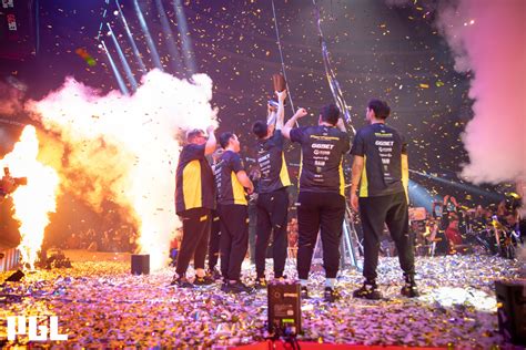 Csgo Major Breaks Viewership Records Overtakes The International