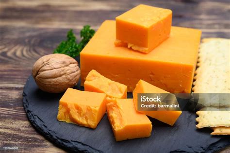 레스터셔 치즈 또는 레드 레스터 젖소 우유로 만든 영국 하드 치즈 0명에 대한 스톡 사진 및 기타 이미지 0명 델리카트슨 레스터 Istock