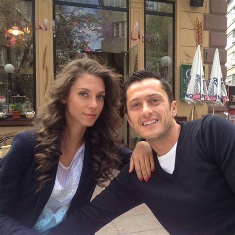 Христо Янев направи бебе на стюардеса