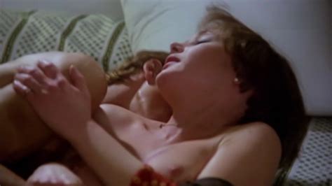 Naked Ivonne Sentis In Juventud Drogada