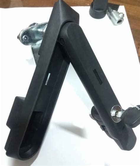 Glass Filled Thermoplastic P3PL02 Three Point Locking System At 500 Piece In Noida