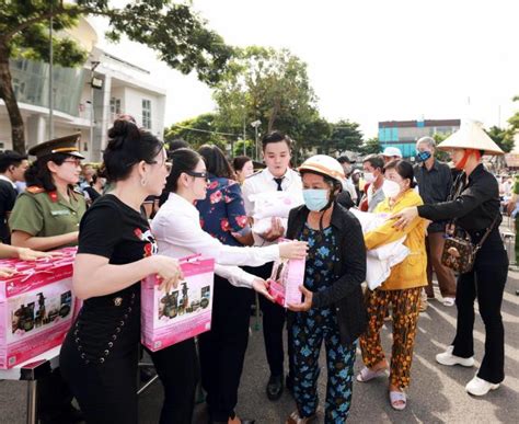 Không Kêu Gọi Doanh Nhân Hoàng Kim Khánh Và Phan Thị Mai Dành Gần 1 Tỷ đồng Làm Thiện Nguyện
