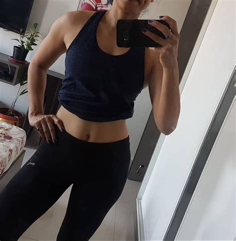 Ansha Sayed Showing Her Sexy Figure So Curvy And Sexy Body So