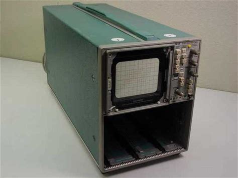 Tektronix 7633 100mhz Analog Oscilloscope Chassis No Power As Is Repair