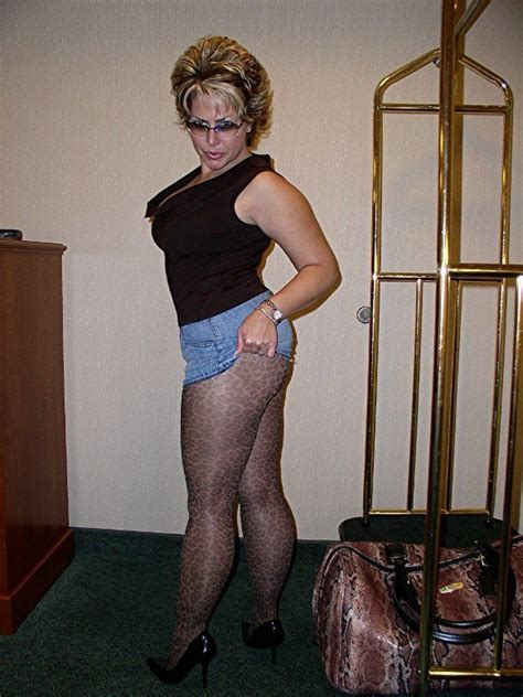 hot milf fully dressed yet so sexy pgp09