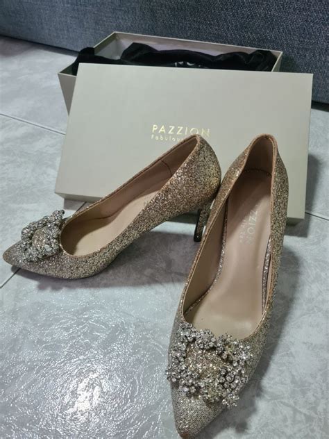 Gold heels, Women's Fashion, Footwear, Heels on Carousell