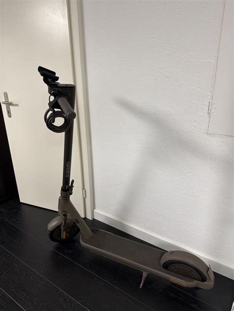 E Scooter Xiaomi 4 Pro Max Gebraucht In Zufikon Für Chf 400 Nur Abholung Auf Ricardo Kaufen