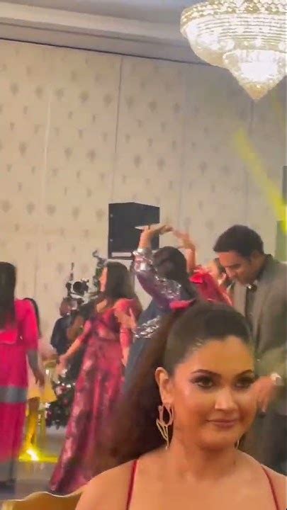 ලවන් Christmas Party එකේ ගැයූ හැටි 😍 Lavan Abhishek With Christmas Party Selebrate Youtube