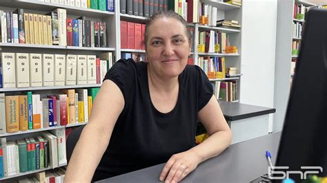 Регионалната библиотека в Русе дари книги на затвора в Бобов дол От деня