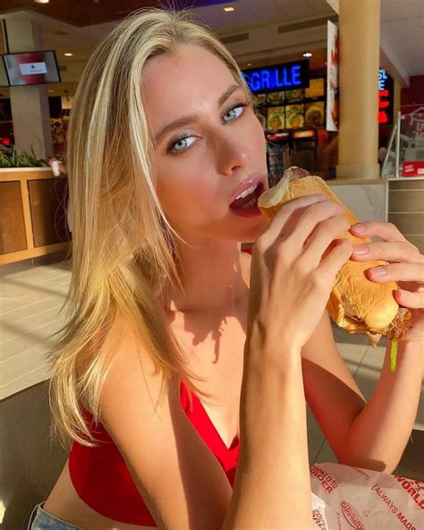 Anya Olsen Age Dad Feet Pics Videos The Girlfriend Experience