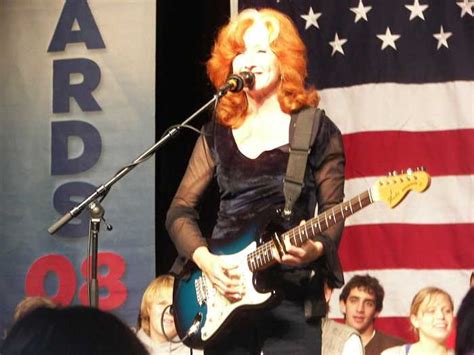 Women Of The Guitar 10 Of The Best Female Guitarists In History Hubpages