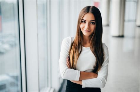 Styl Klasyczny Moda Która Nie Przemija Poznaj Listę Ponadczasowych