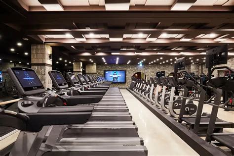 모던하고 깔끔한 350평 헬스장 And 필라테스 인테리어 마포구 상암동