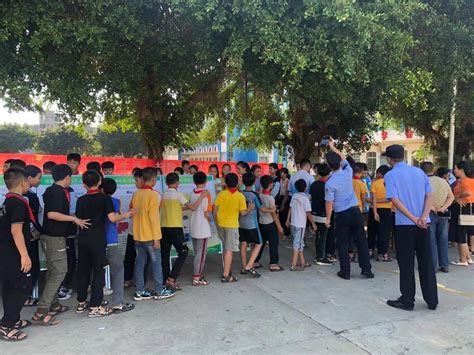 岭北镇到岭北中心小学开展禁毒 反诈宣传活动 遂溪县人民政府公众网站