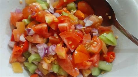Foto Sambal Dabu Dabu Sensasi Pedas Segar Khas Manado Yang Menggoda Selera