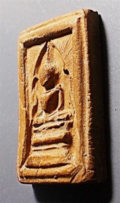 สมเด็จแหวกม่าน อกใหญ่ เนื้อดิน ลพ กวย 13023