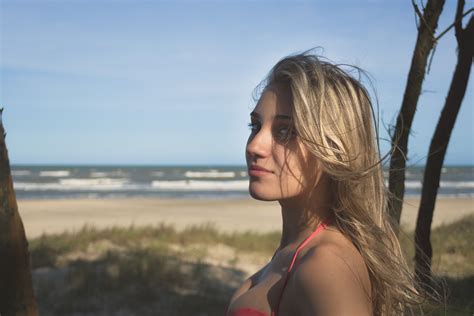 Wallpaper Id 284541 Portrait Woman Sea And Beach Hd 4k Wallpaper