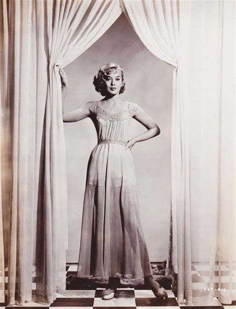 Gallery 06 Picture 02 The Official Leslie Parrish Website