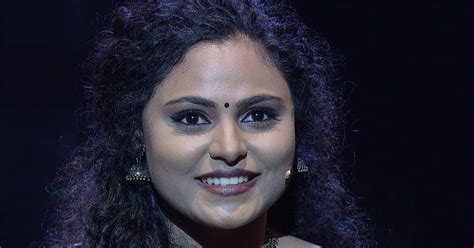 സംസ്ഥാന ചലച്ചിത്ര പുരസ്‌കാരം മികച്ച നടി വിന്‍സി അലോഷ്യസ് Doolnews