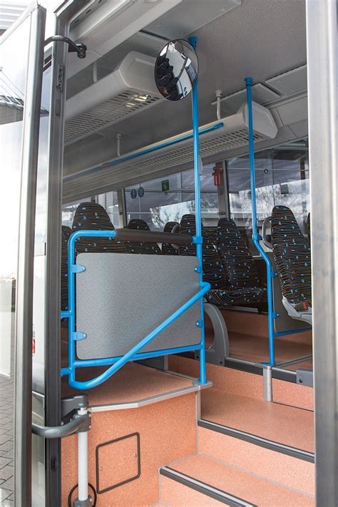 Setra Introduces The Multiclass 400 Ul Business Autoevolution