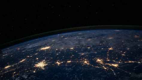 What Distinguishes A Saas Platform From Regular Software Applications Article Hsbc Business Go