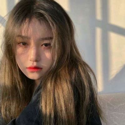 复古女生头像白月光 12张 女生头像 刻爱头像网