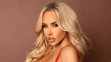 Alexa Pearl Onlyfans Age Height Net Worth Husband Bio
