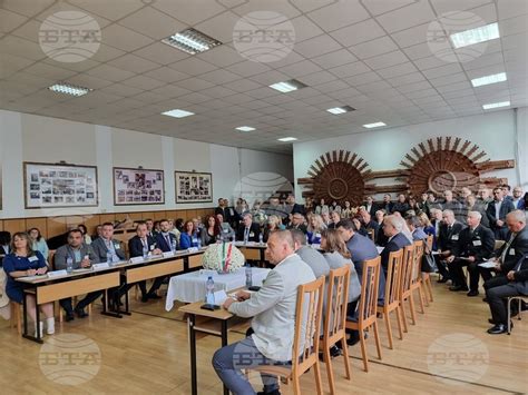 Финансиране на временен недостиг на средства с безлихвен заем ще обсъдят на днешното си