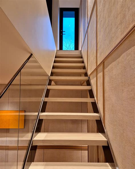 Design A3 디자인에이쓰리 인테리어디자인 하이엔드 오피스 프로젝트 웰컴존 인포데스크 오피스디자인 고급오피스 호텔디자인 사옥인테리어 로비디자인