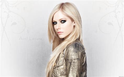 Avril Lavigne Hd Wallpaper Captivating Music Icon