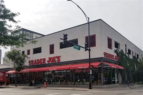 Trader Joes Chicago Diversey Pkwy 703 Grocery Store In Chicago 60614