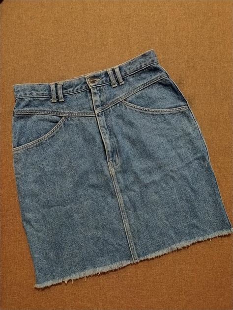 Джинсова спідниця юбка — ціна 300 грн у каталозі Міді спідниці Купити жіночі речі за доступною
