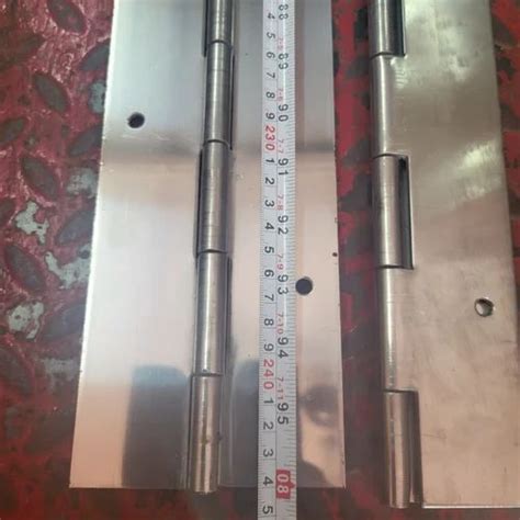 Stainless Steel 304 Continuous Hinges At Rs 190 Madhavbaug Mumbai Id 2854110345362