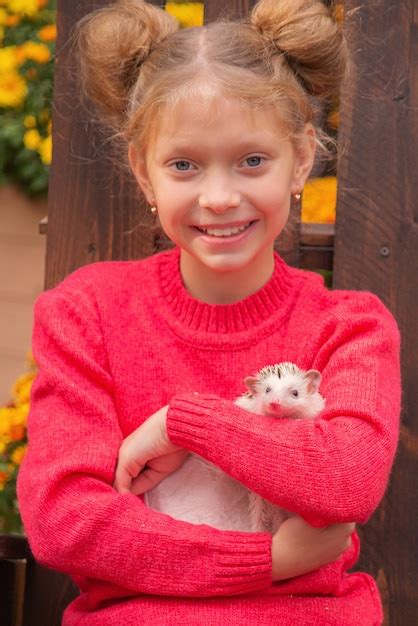 Premium Photo Autumn Portrait Of A Beautiful Cute Girl