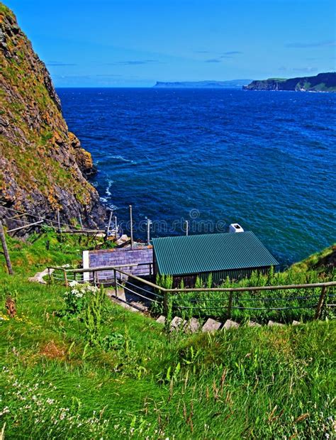 Isla Costera Rodeada Por El Agua Tropical Imagen De Archivo Imagen De Vacaciones Isla 104034229