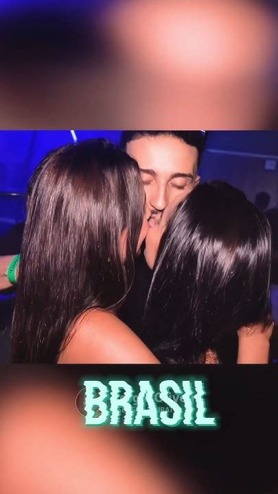 Girls Kissing Youtube